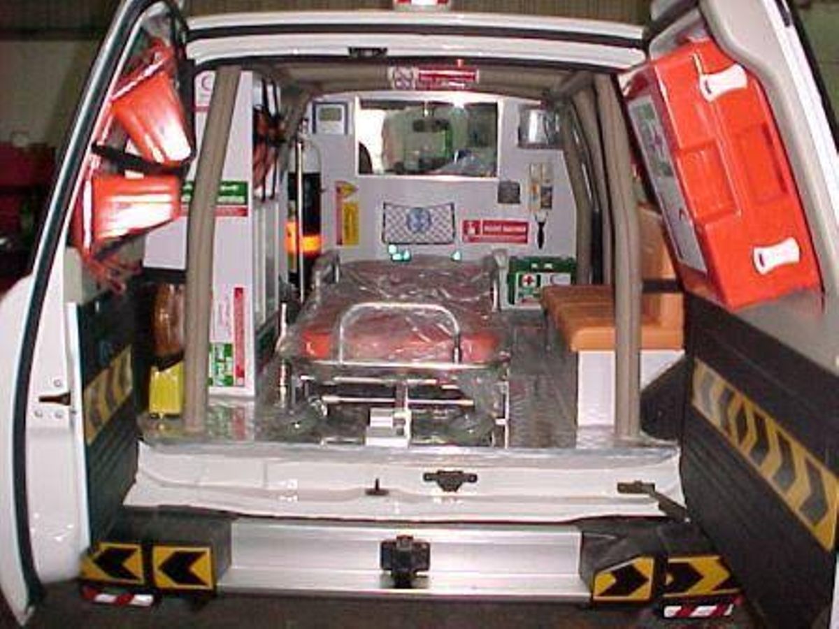 Red Cross stations rescue car at Salgaa